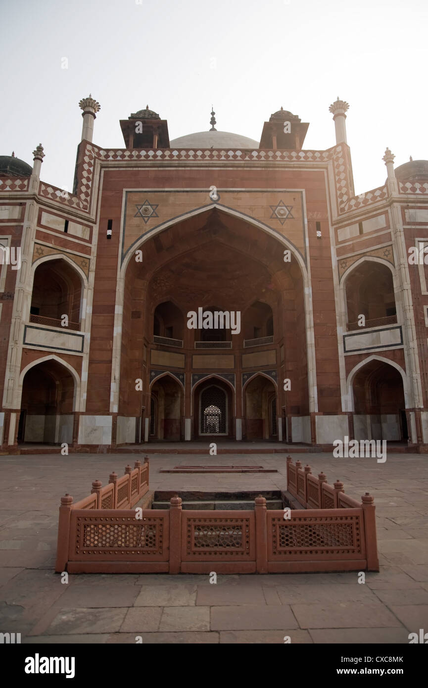 Humayun mughal emperor hi-res stock photography and images - Alamy