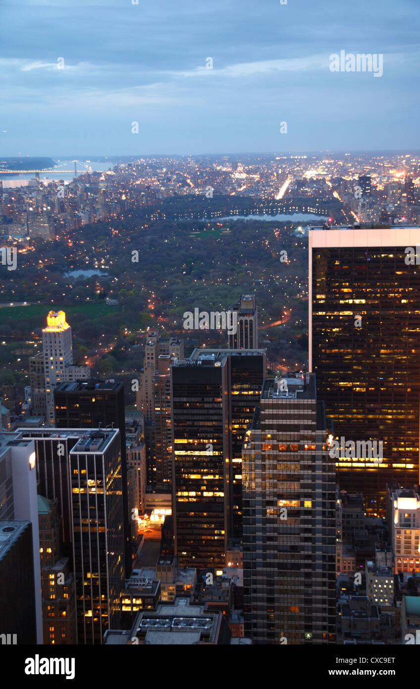 Early evening view from the Top of the Rock observatory, Rockefeller ...