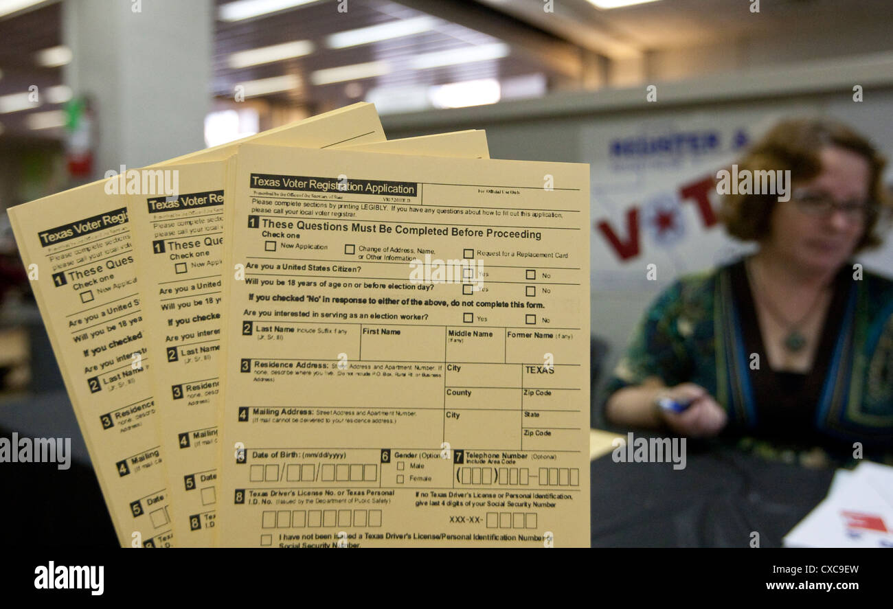 Voter registration cards for Texas residents set-up Austin Community ...