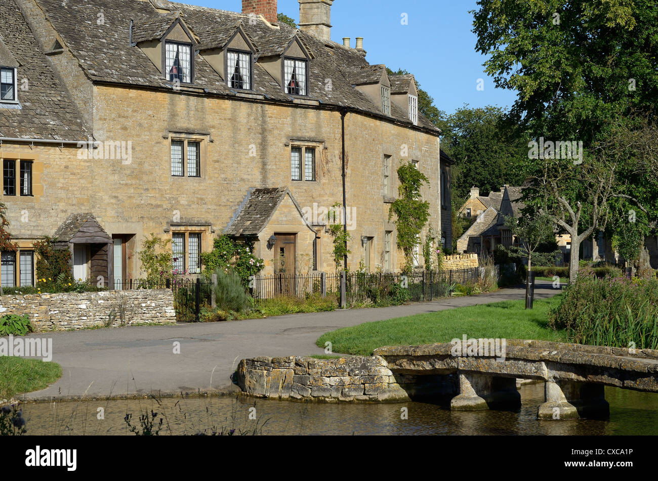 LOWER SLAUGHTER. COTSWOLDS. GLOUCESTERSHIRE. ENGLAND. UK Stock Photo ...