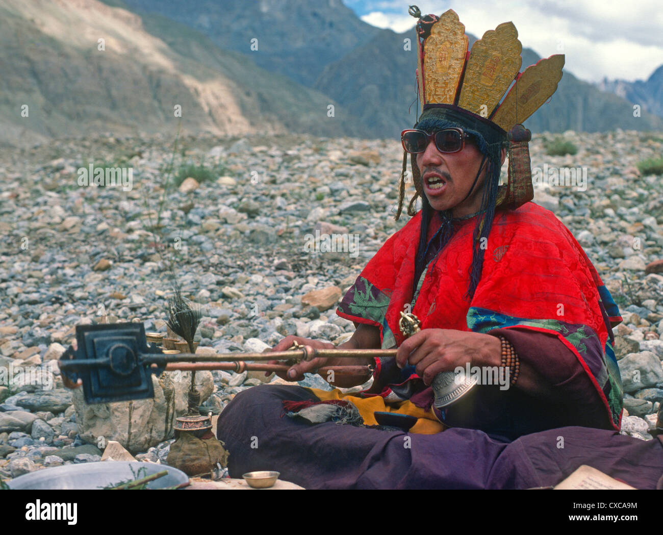Buddhist Monk Funeral High Resolution Stock Photography and Images - Alamy