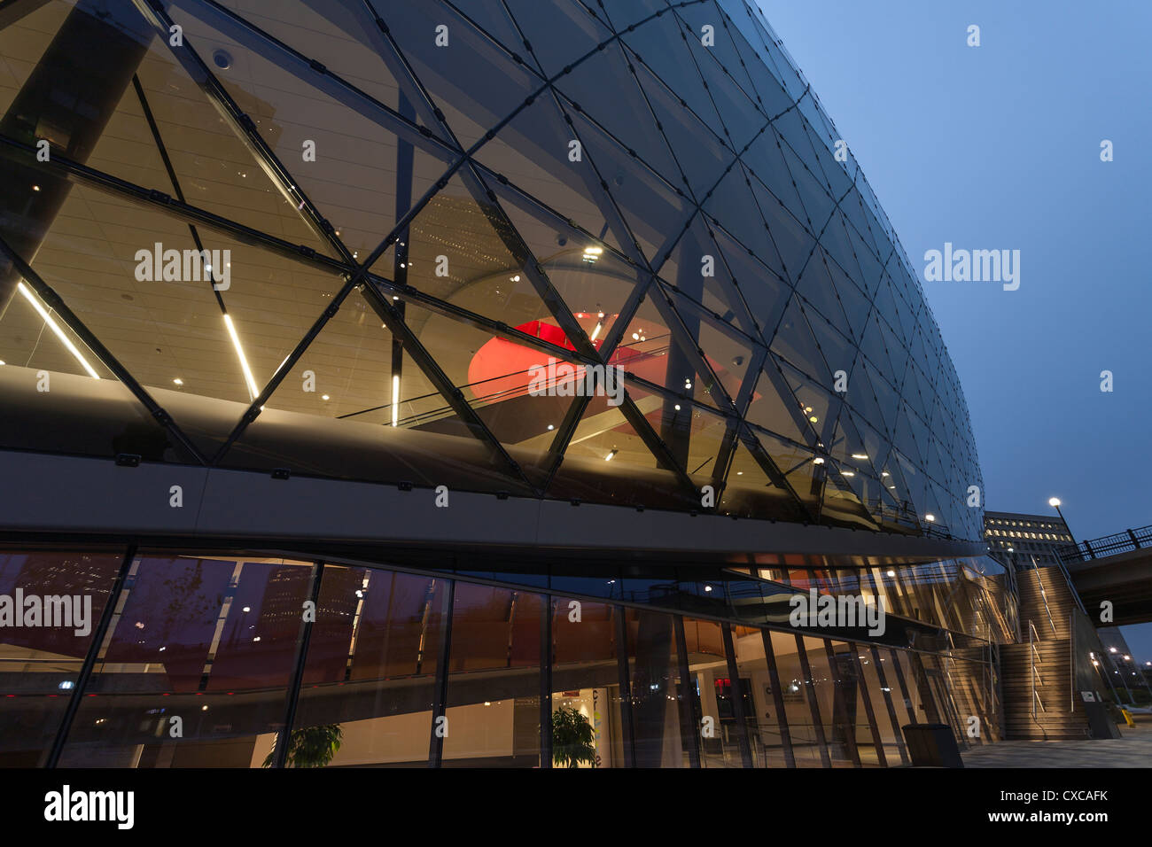Ottawa Convention Centre: curves and ramps. The new Ottawa convention ...