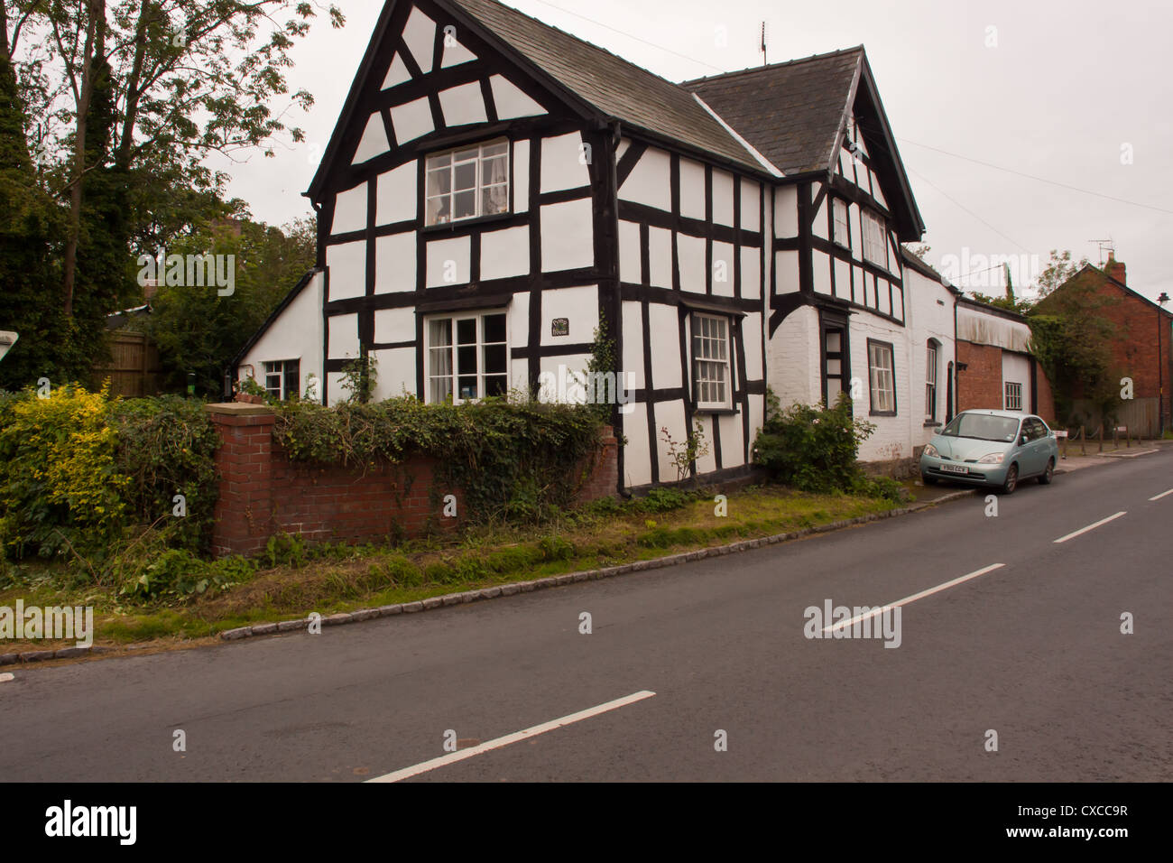 Medieval houses dwellings in the village of Pembridge Herefordshire ...