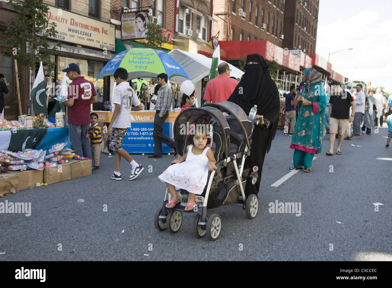 Pakistani street fair and festival in the Pakistani American ...