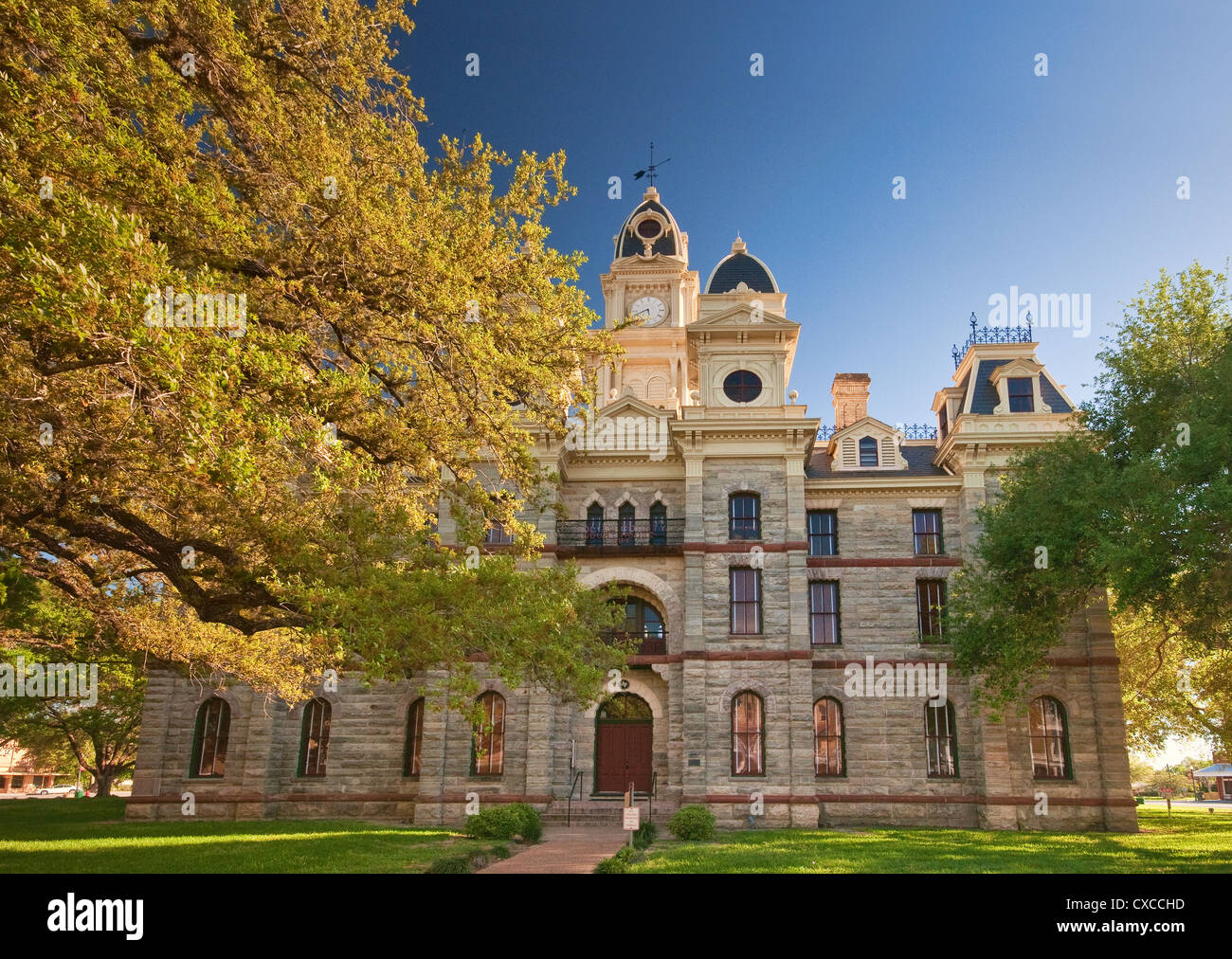 Goliad County Courthouse (second empire/neo-gothic style), Hanging Tree ...
