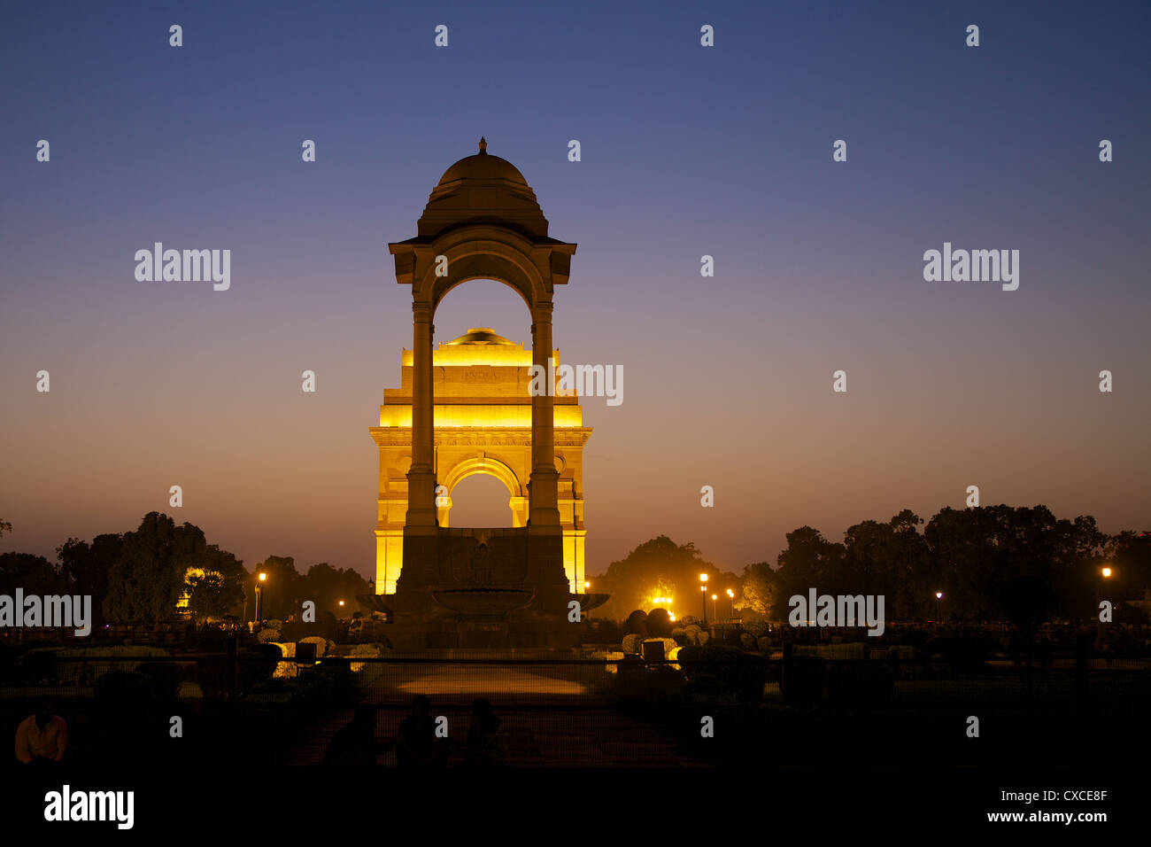Night view of India Gate in Delhi, India Stock Photo - Alamy