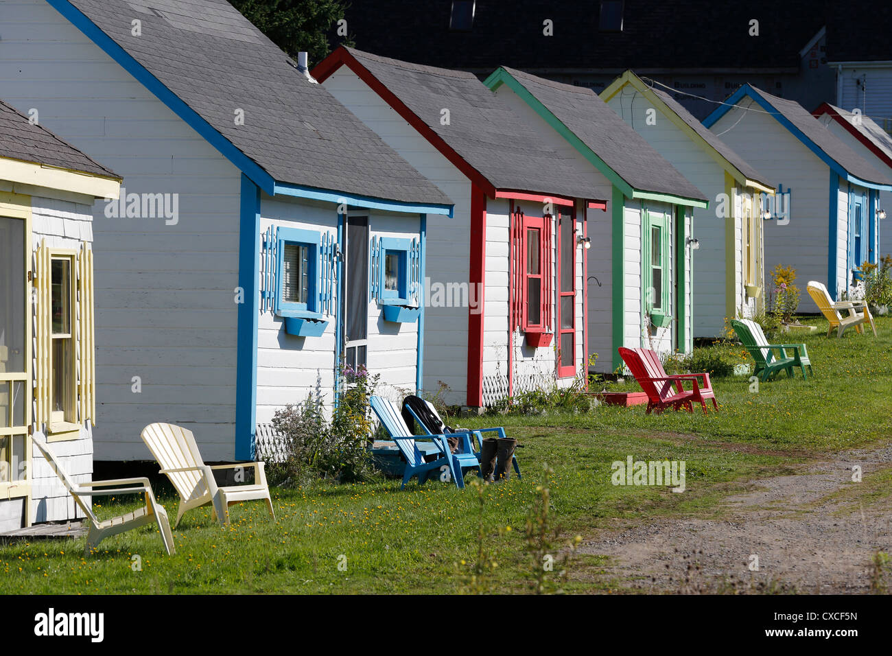 Colorful cottages hi-res stock photography and images - Alamy