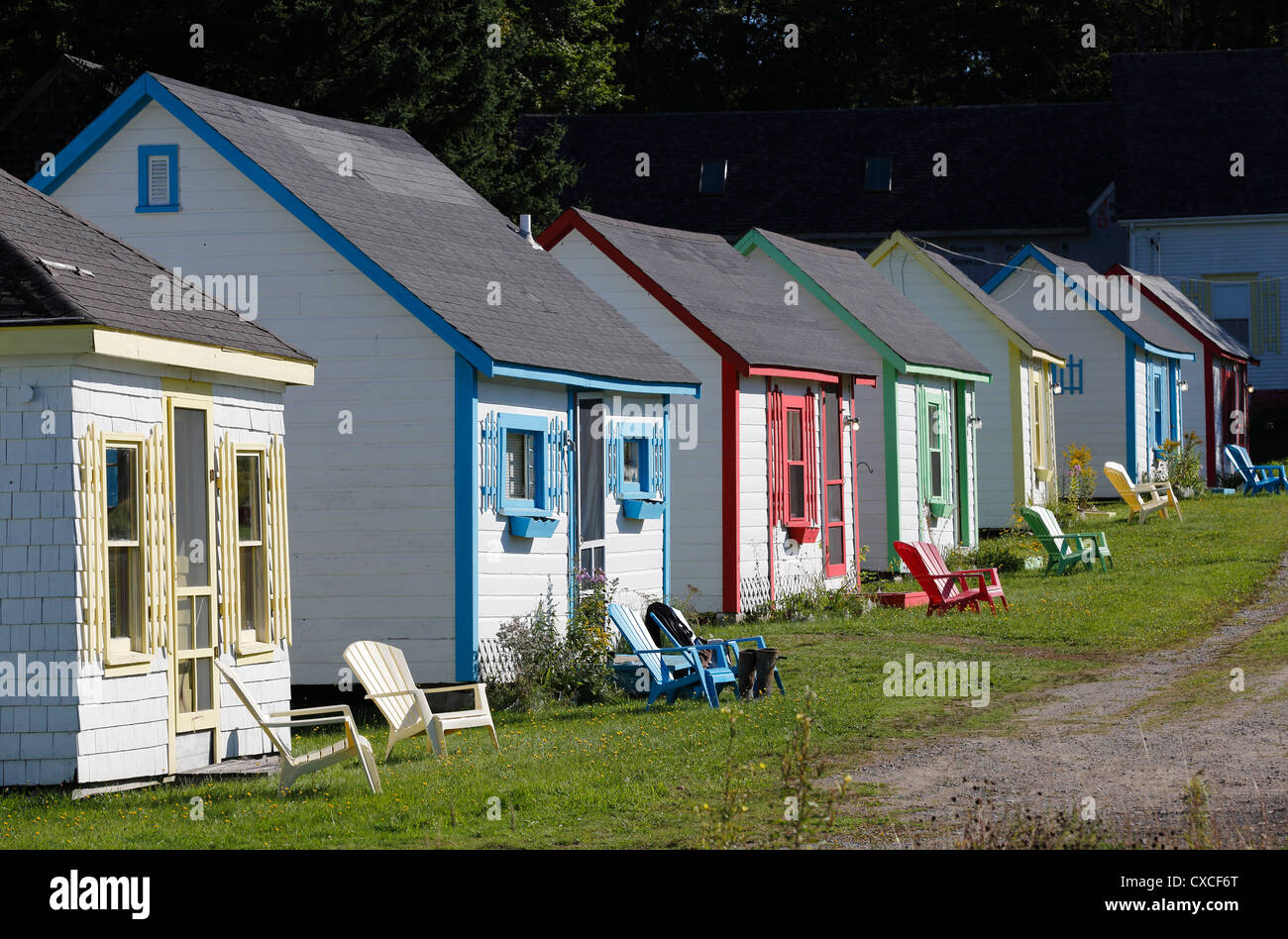 Colorful cottages hi-res stock photography and images - Alamy