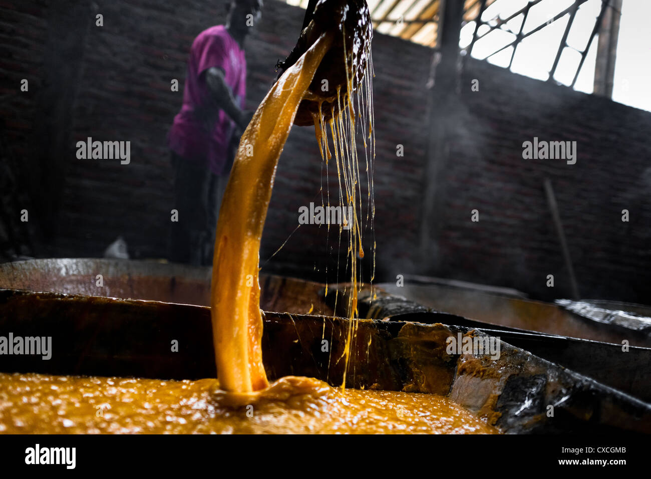 Boiling sugar cane juice hi-res stock photography and images - Alamy