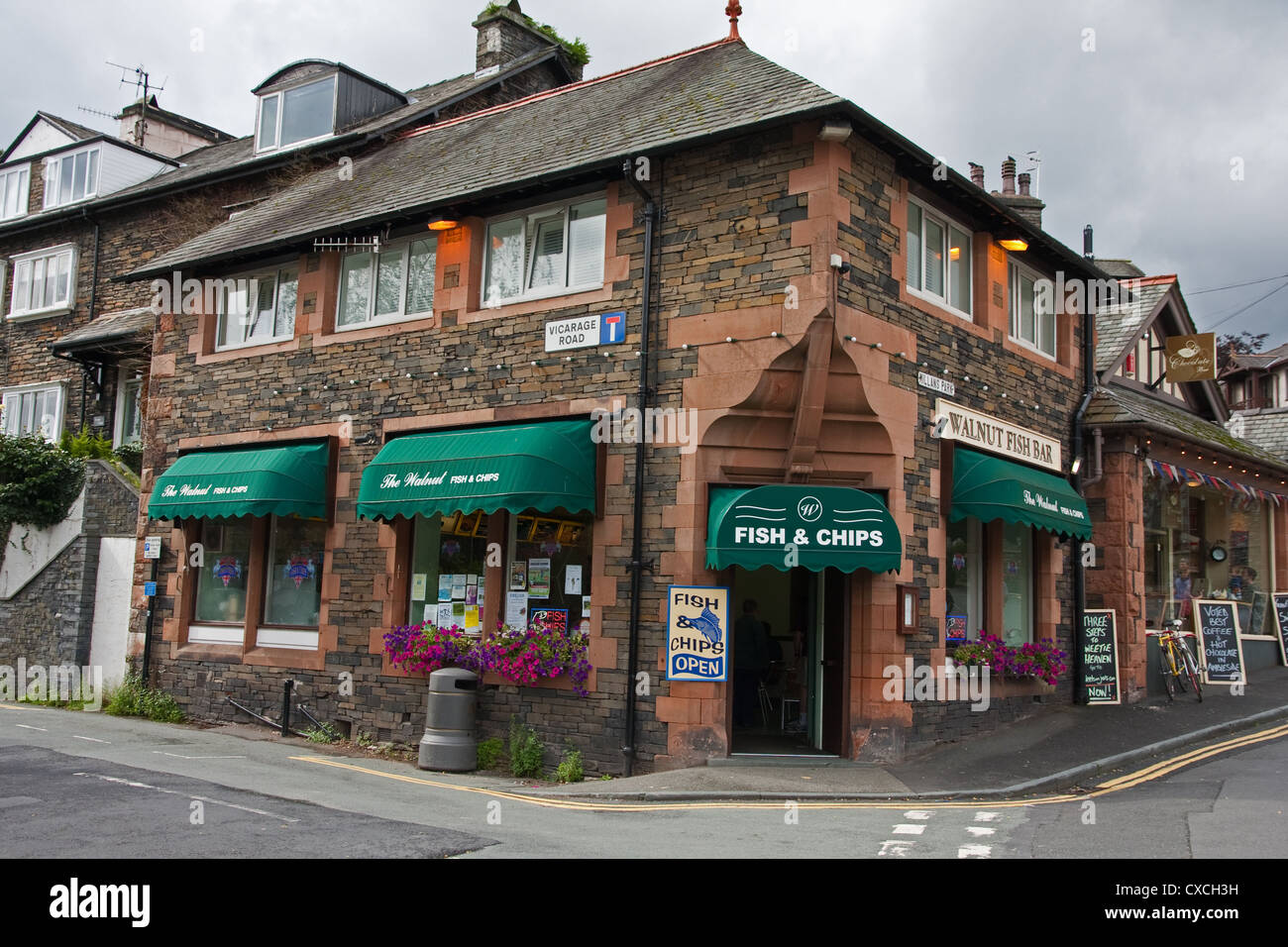 Walnut fish bar hi-res stock photography and images - Alamy