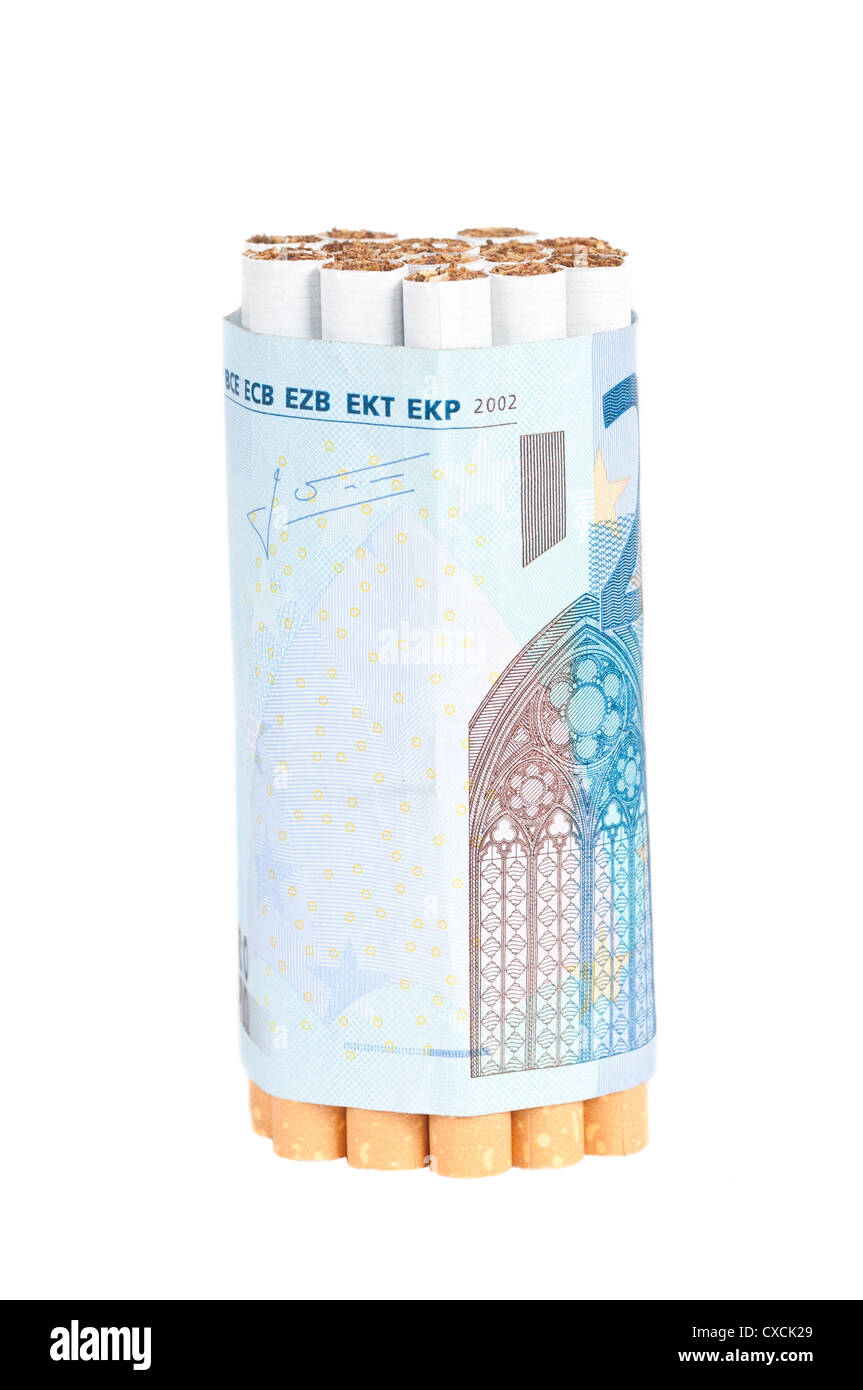 Cigarettes and money Stock Photo - Alamy