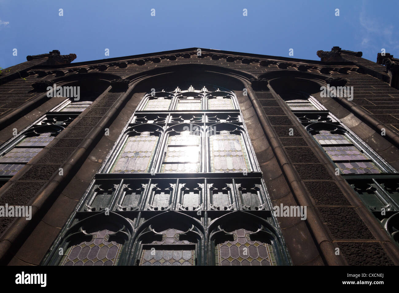 Bright windows reflect light hi-res stock photography and images - Alamy