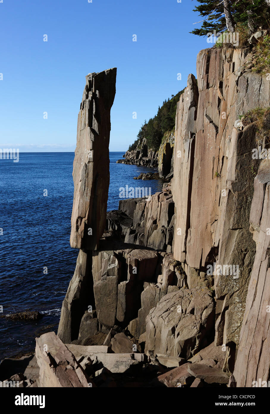Balancing rock nova scotia hi-res stock photography and images - Alamy