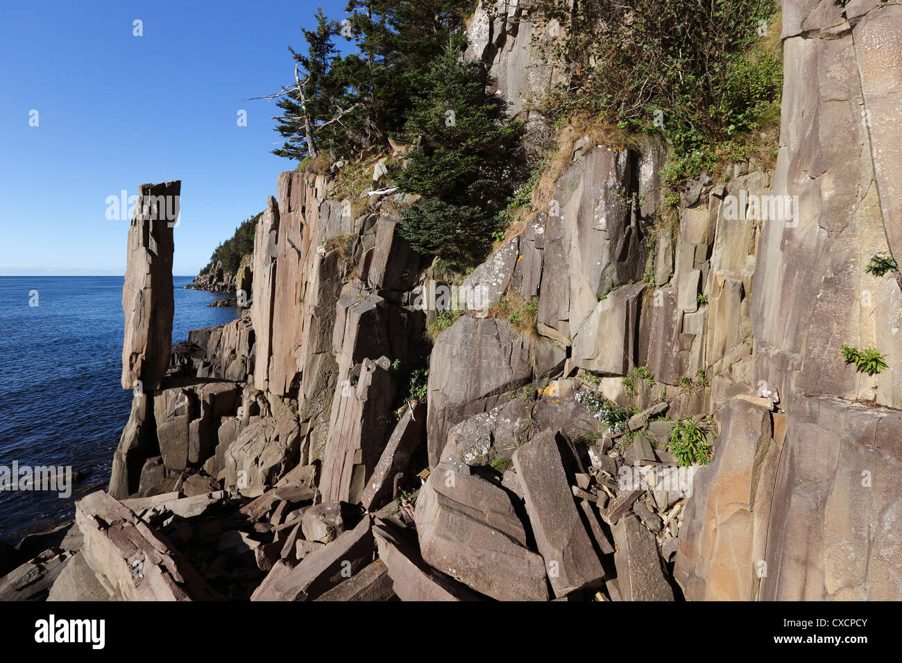 Balancing rock, Long Island, Nova Scotia Stock Photo - Alamy