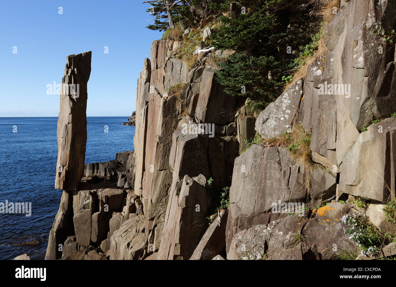 Balancing rock, Long Island, Nova Scotia Stock Photo - Alamy
