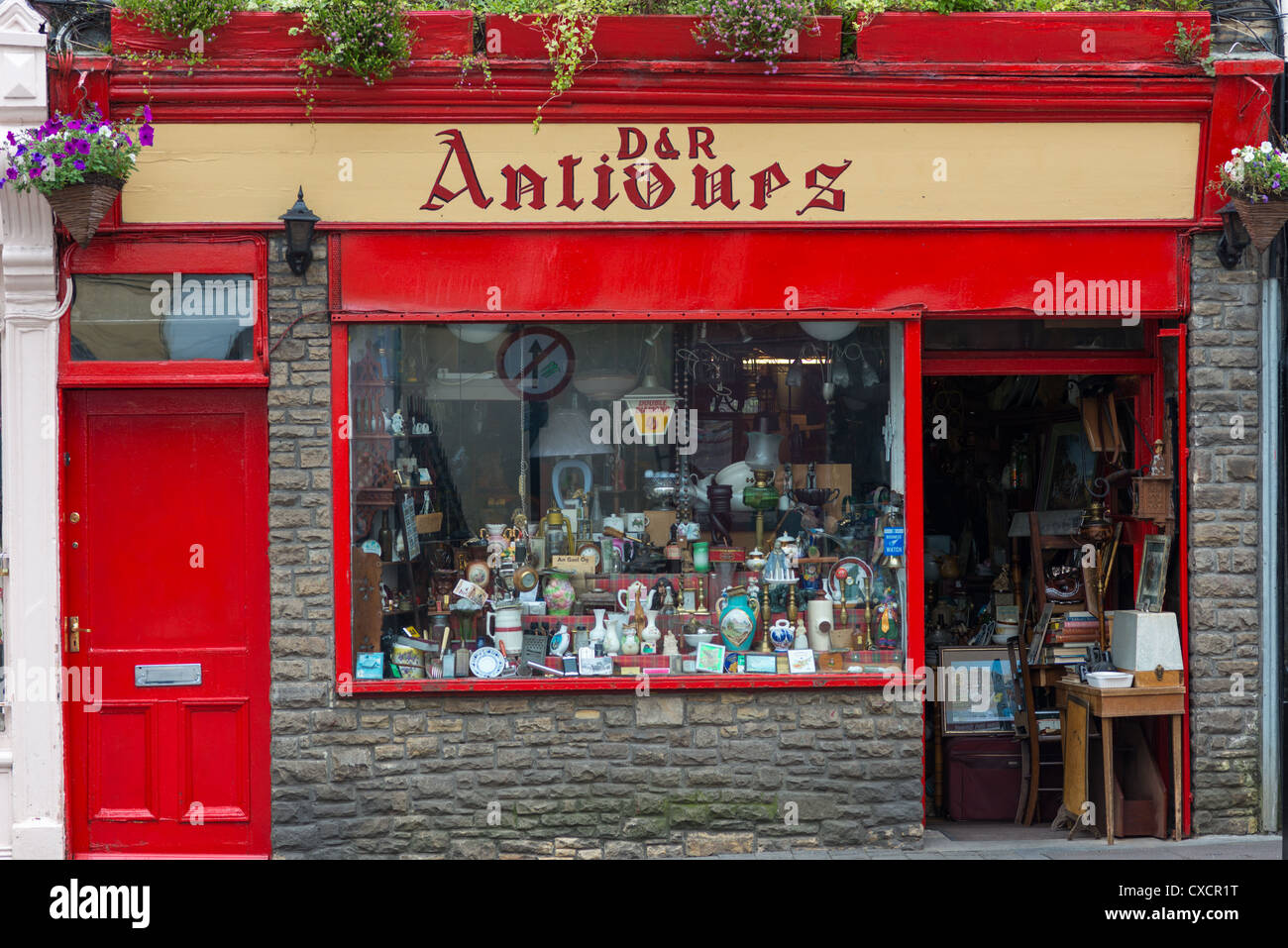 Irish Antique Shop High Resolution Stock Photography and Images - Alamy