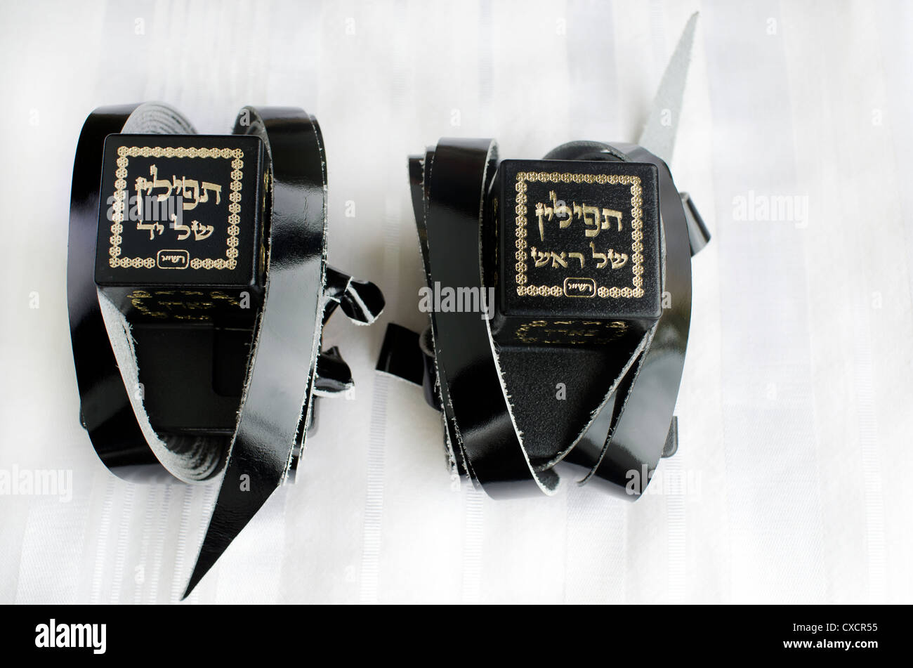 Arm Tefillin High Resolution Stock Photography and Images - Alamy