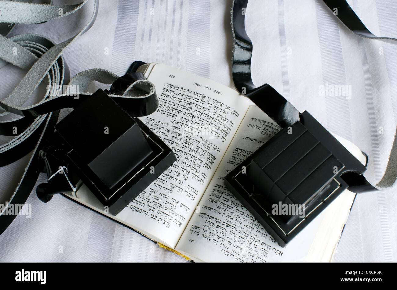 Tefillin High Resolution Stock Photography and Images - Alamy