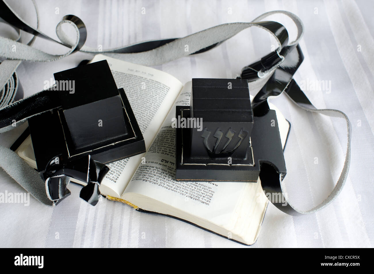 Arm Tefillin High Resolution Stock Photography and Images - Alamy