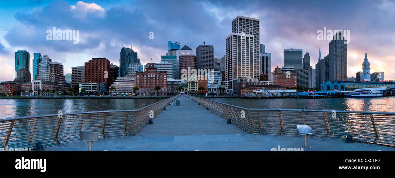 San francisco pier downtown skyline hi-res stock photography and images - Alamy