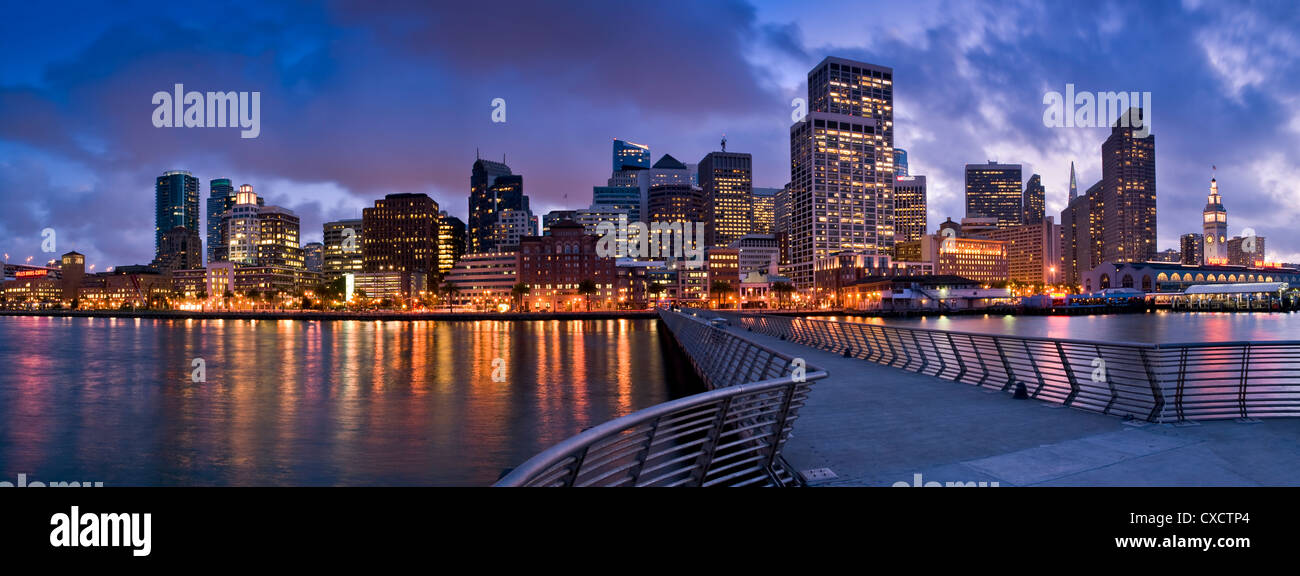 San francisco pier downtown skyline hi-res stock photography and images ...
