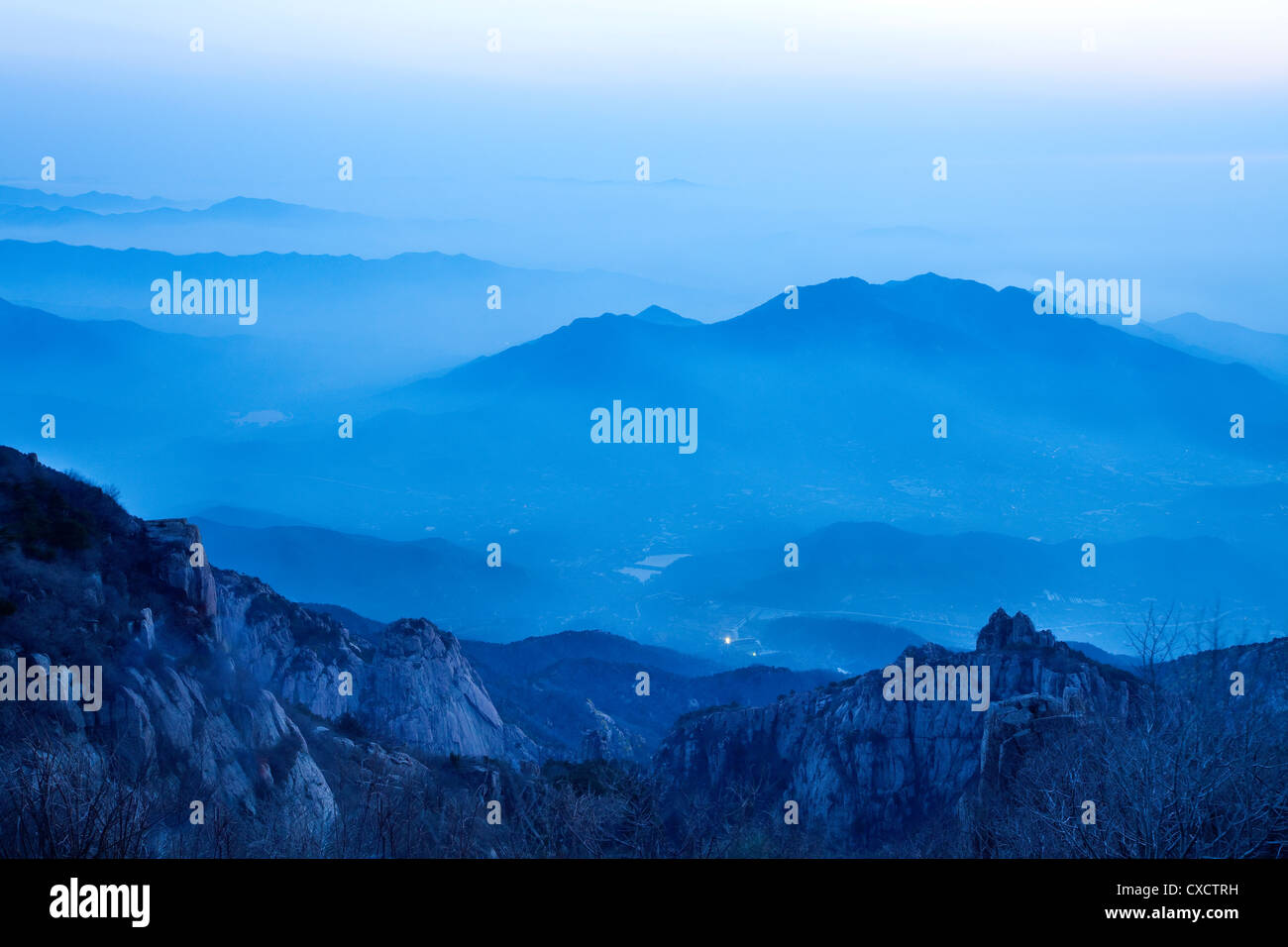 Taishan mountain aerial hi-res stock photography and images - Alamy