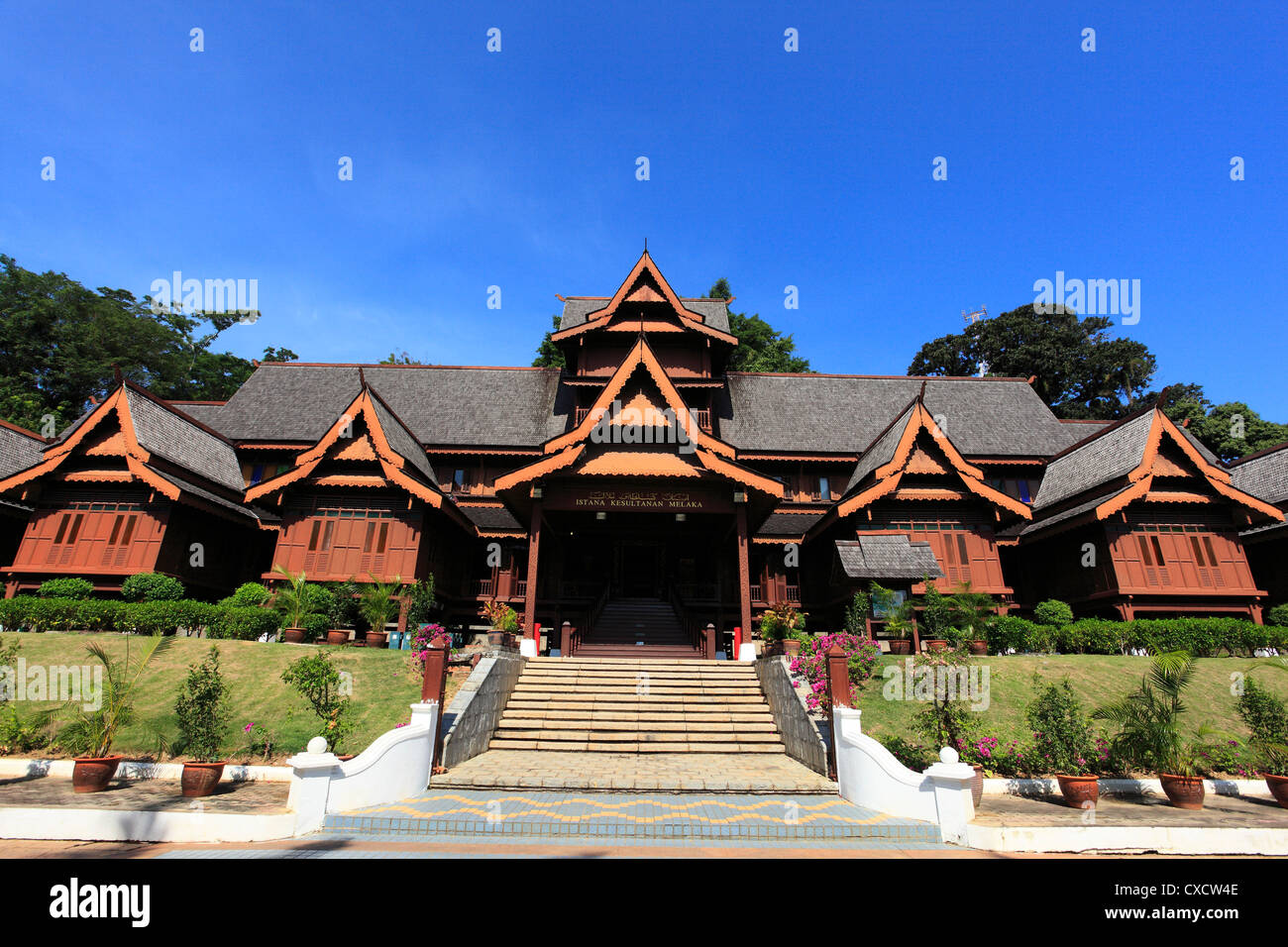 Sultanate palace museum hi-res stock photography and images - Alamy