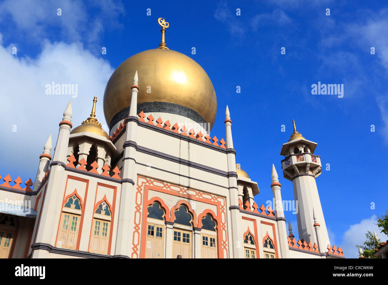 Sultan Mosque, Singapore Stock Photo - Alamy