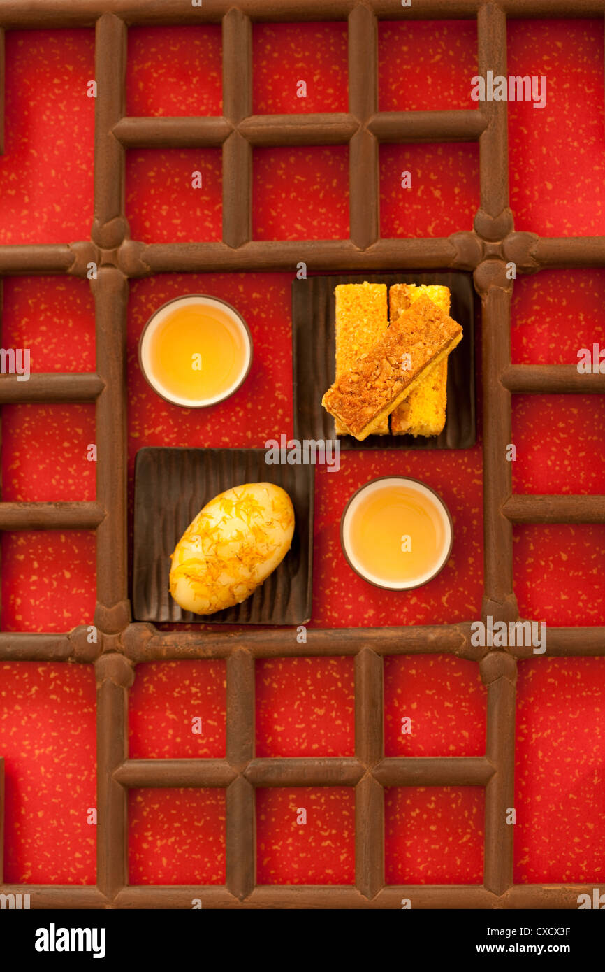 Chinese traditional dim sum and tea Stock Photo - Alamy
