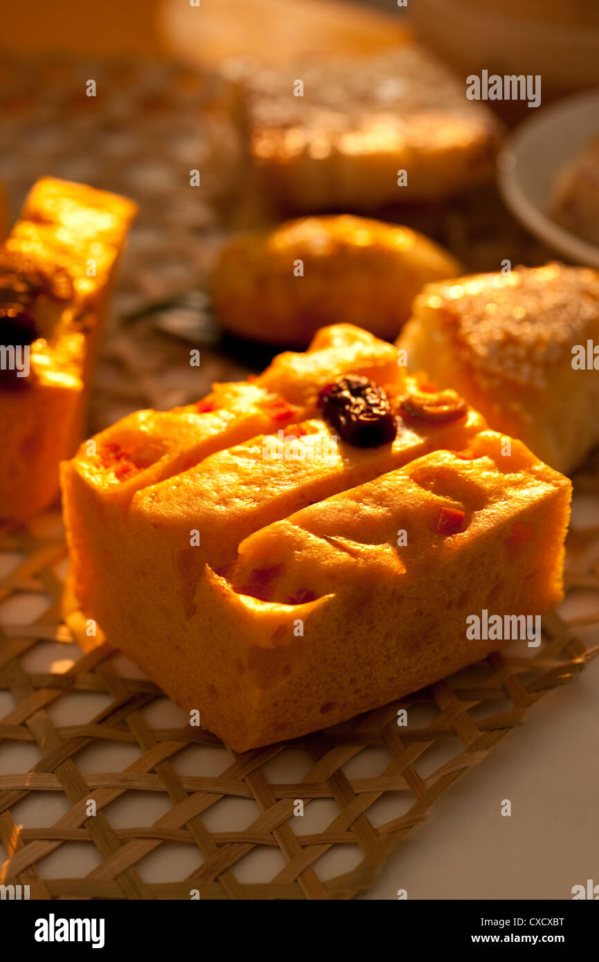 Chinese traditional dim sum,steamed sponge cake Stock Photo - Alamy