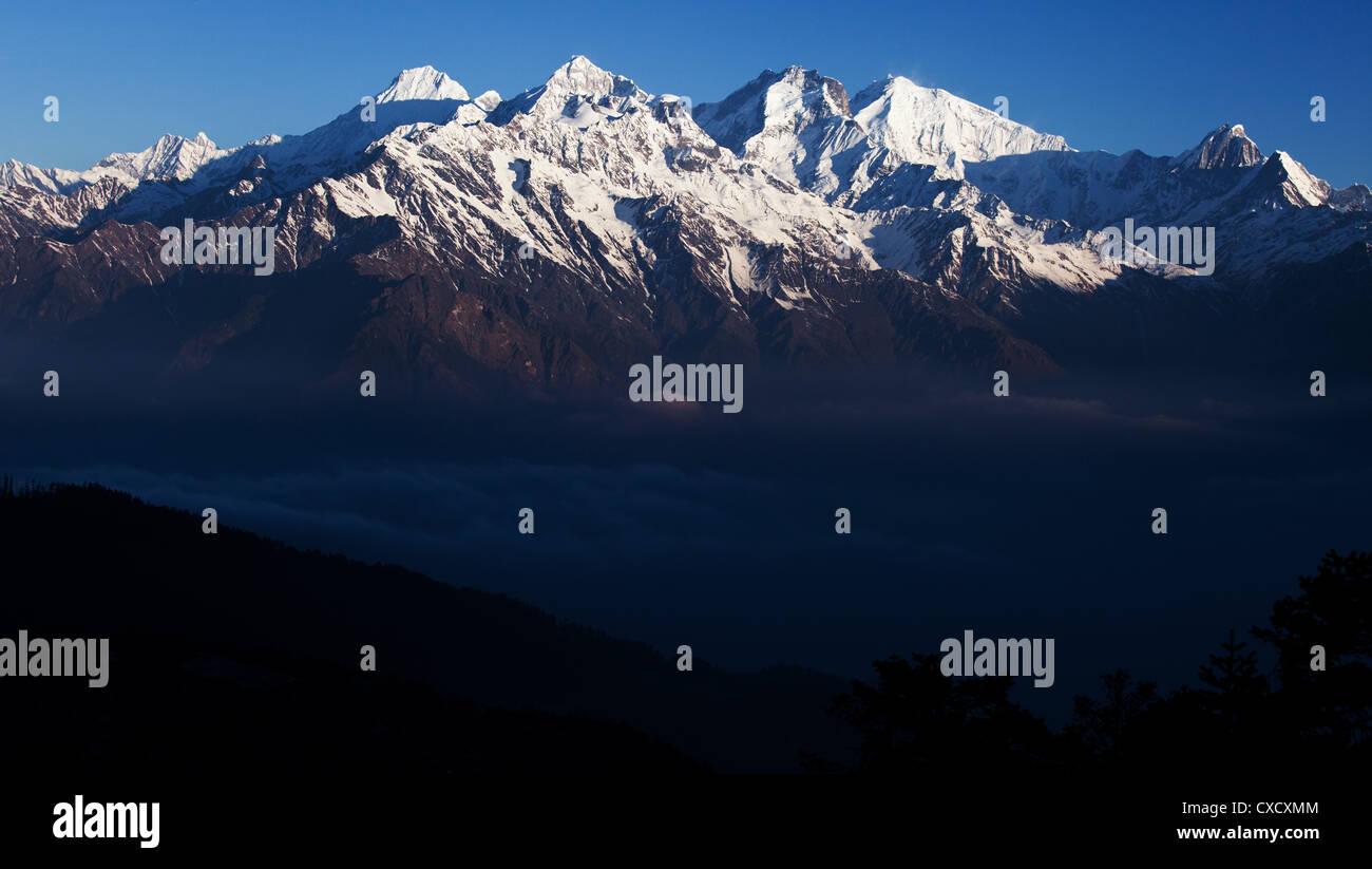Stunning view of beautiful snow-capped mountains in the Himalayas at ...