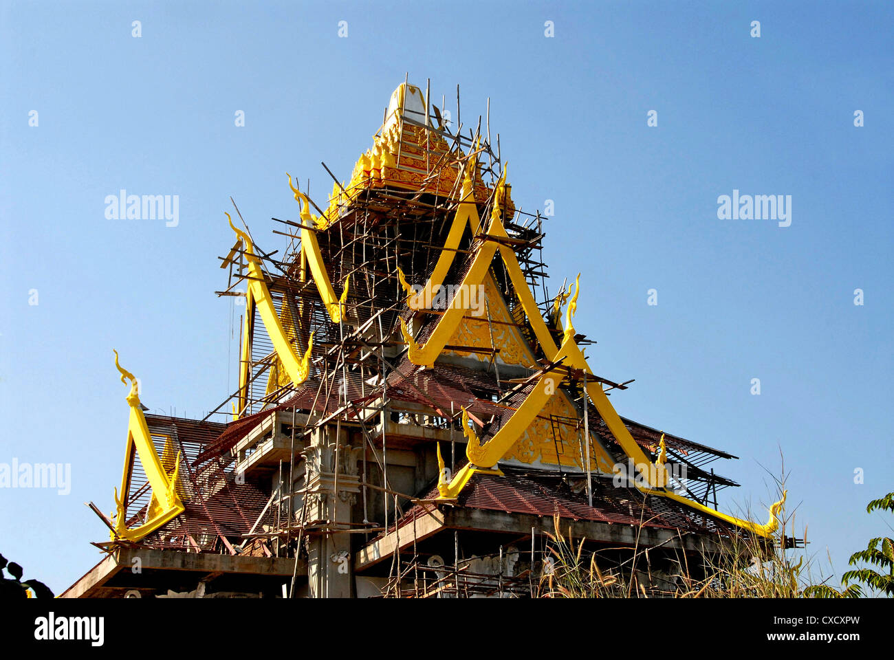Temple construction hi-res stock photography and images - Alamy