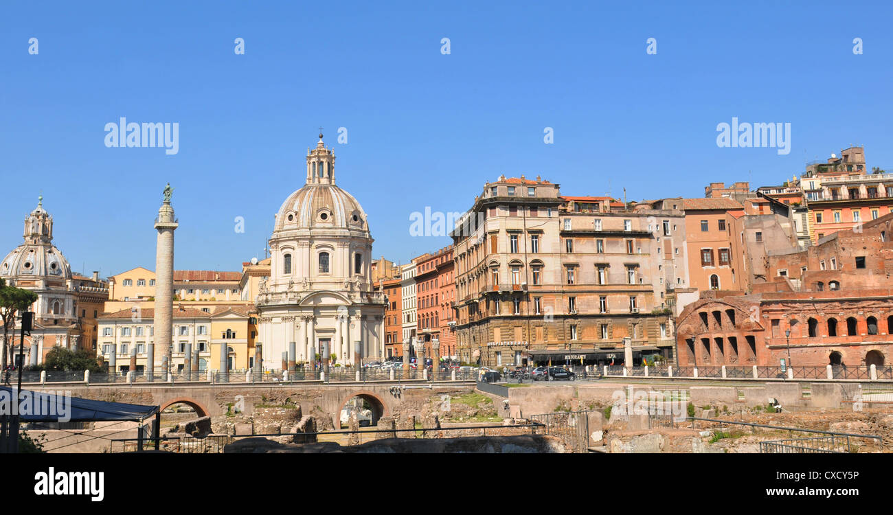 Architecture of Roman vestiges in Rome, Italy Stock Photo - Alamy