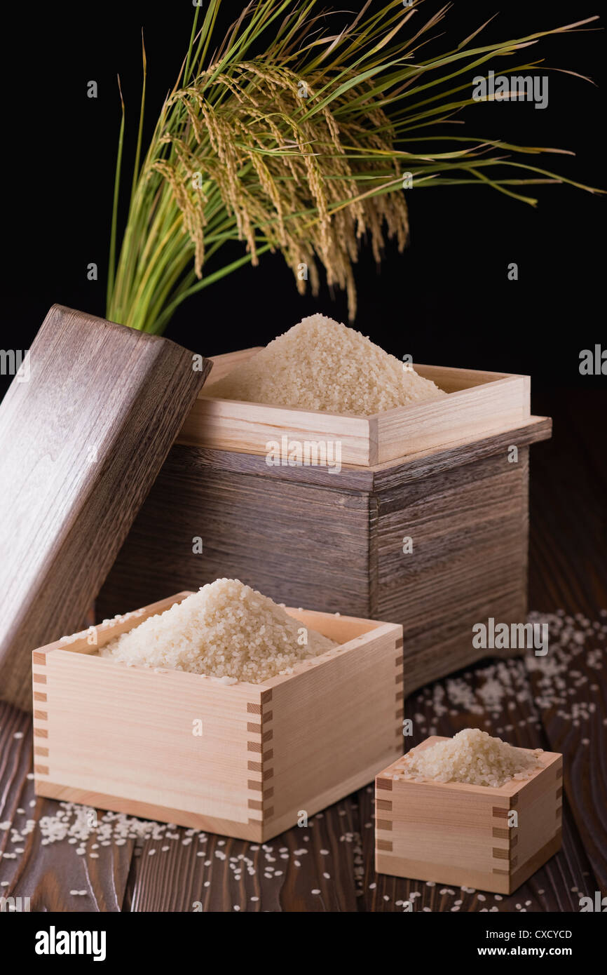 Measuring rice hi-res stock photography and images - Alamy