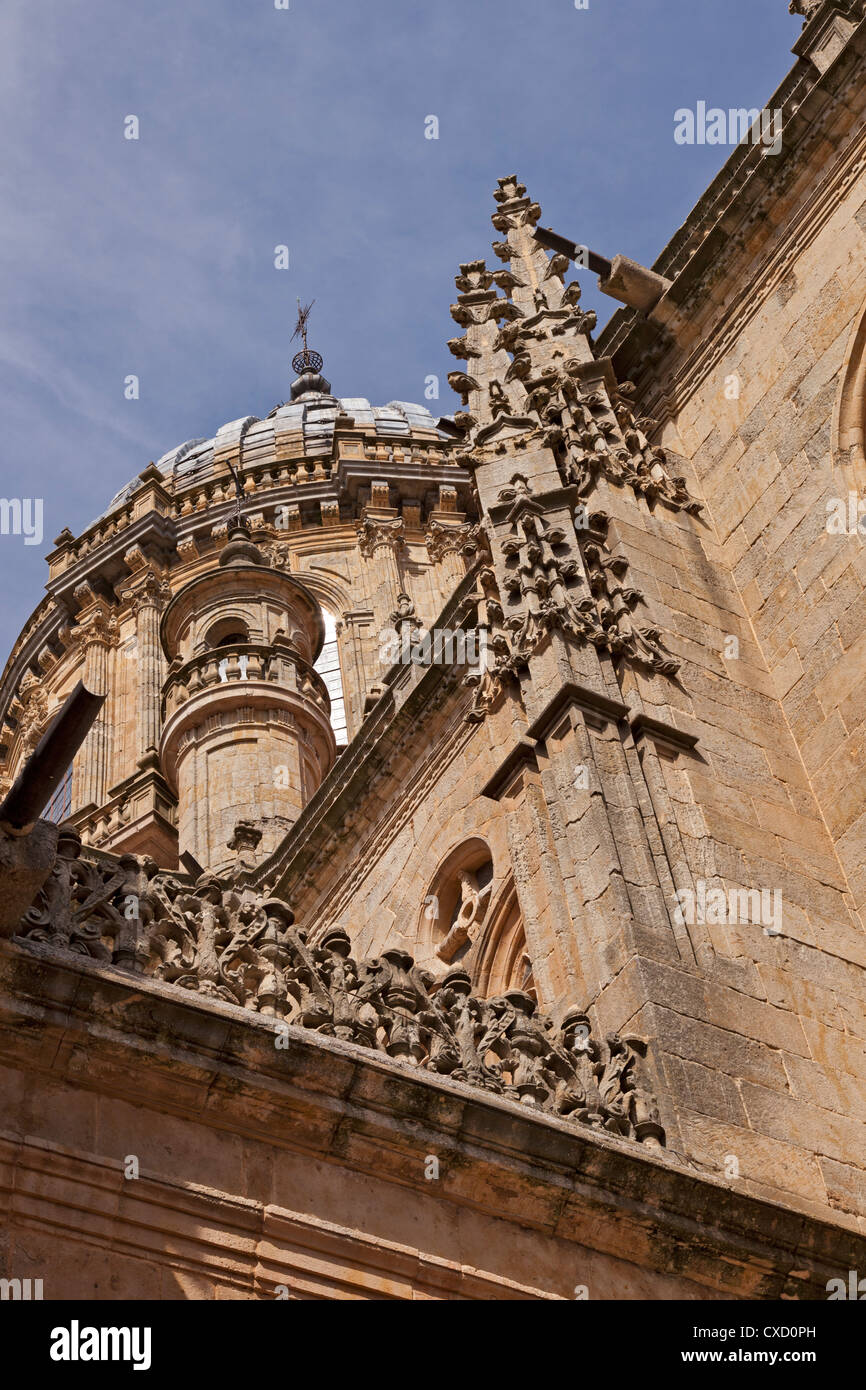 Romanesque gothic style architecture hi-res stock photography and ...