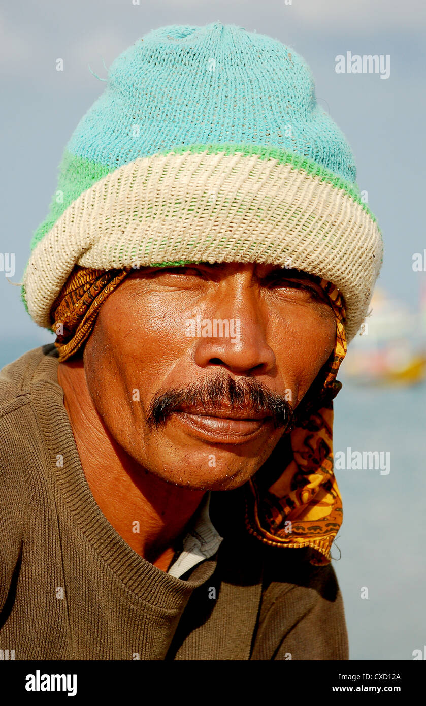 Fisherman portrait weathered face hi-res stock photography and images ...
