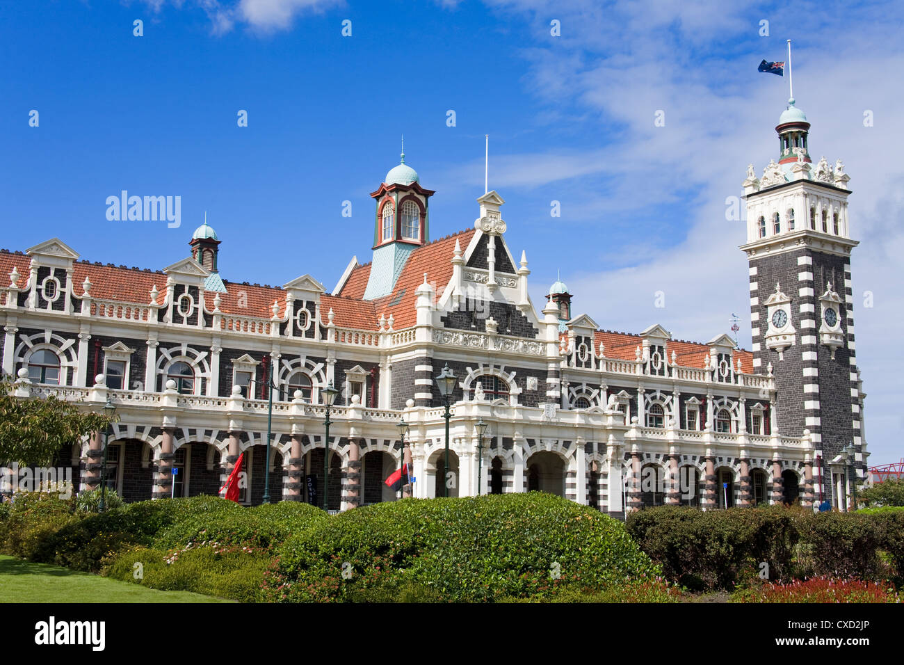 Dunedin railway station hi-res stock photography and images - Alamy