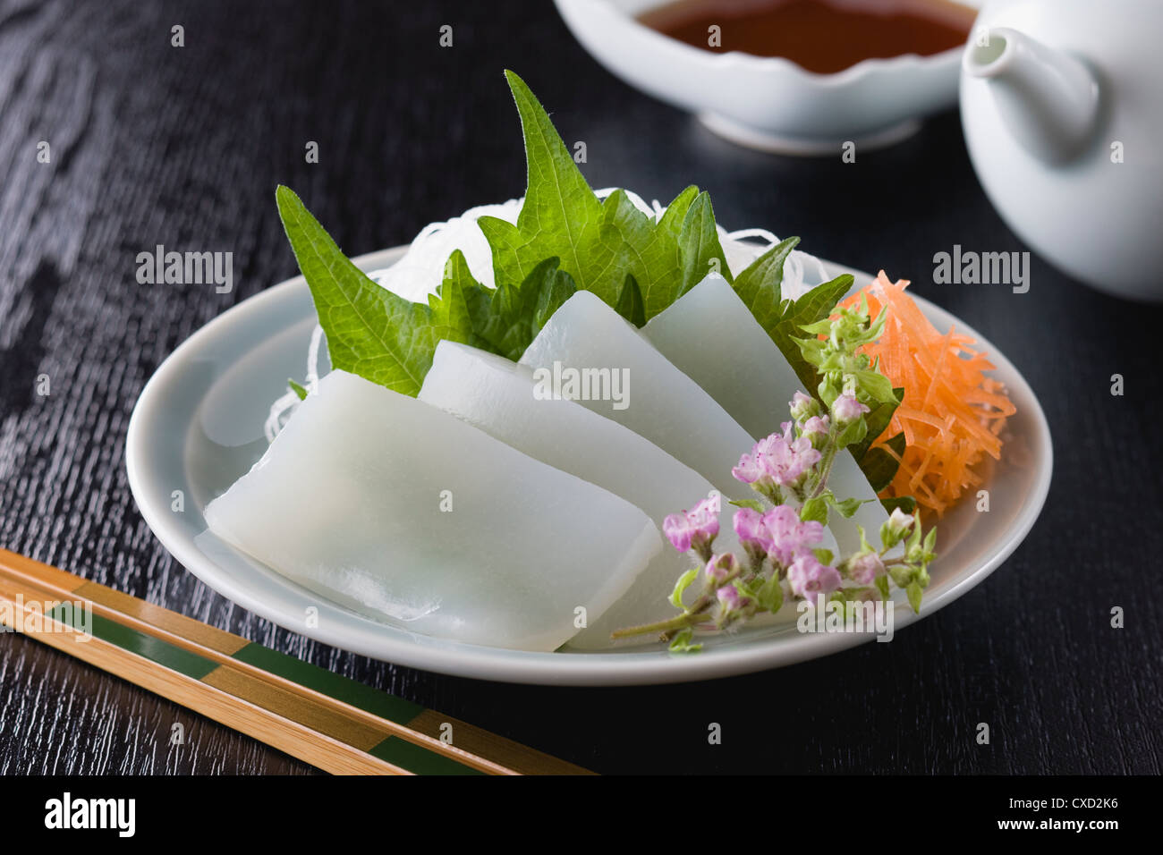 Ika sashimi hi-res stock photography and images - Alamy