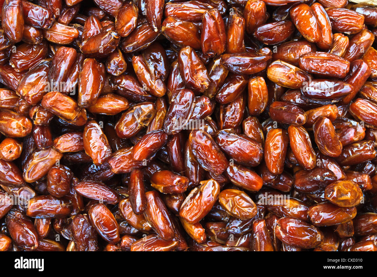 Fresh dates market hi-res stock photography and images - Alamy