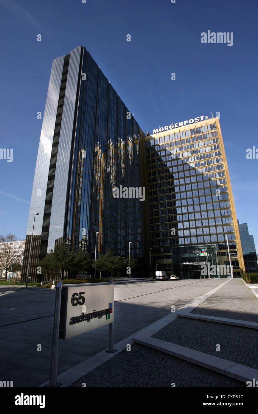 Springer logo hi-res stock photography and images - Alamy