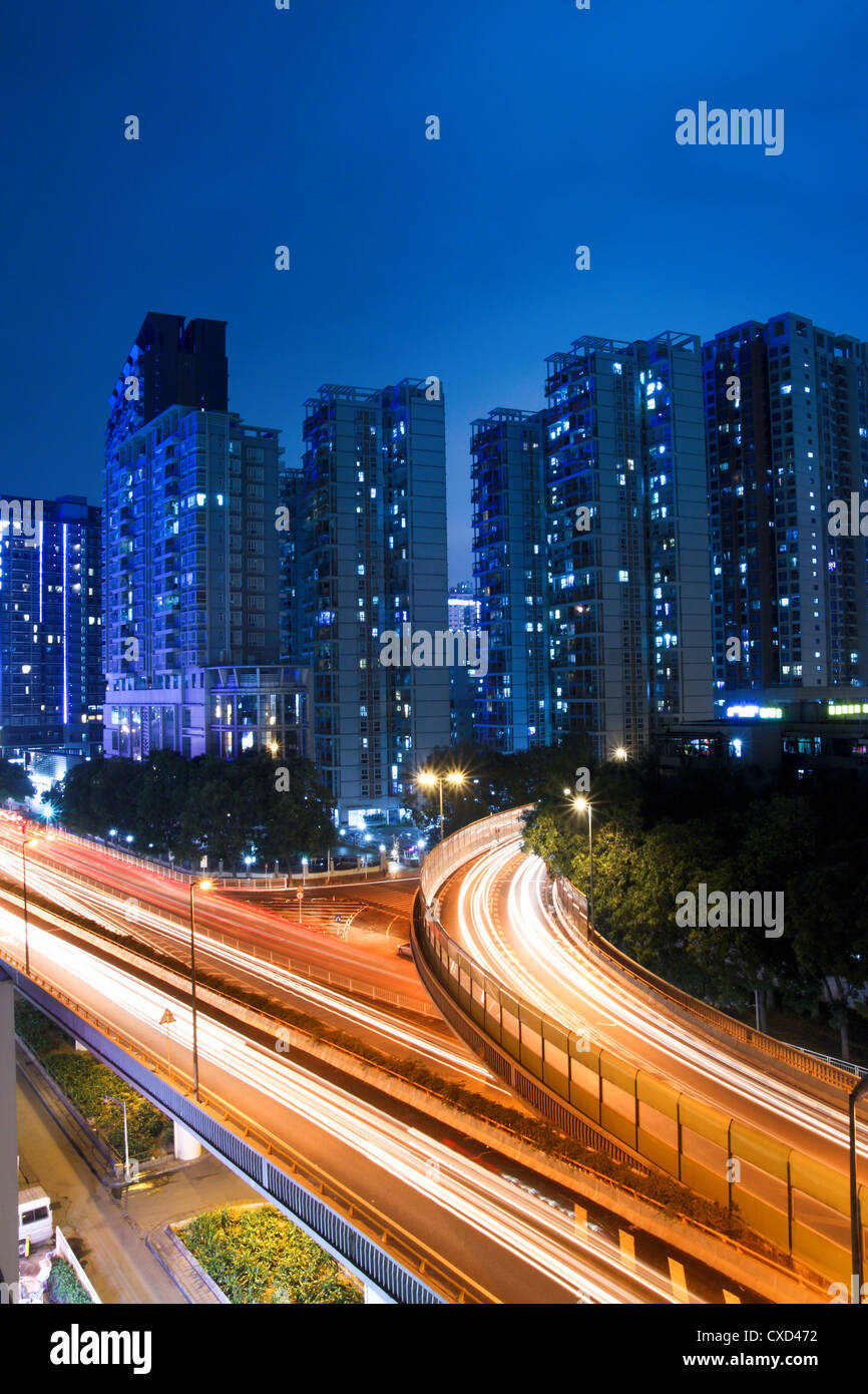 Viaduct at night hi-res stock photography and images - Alamy