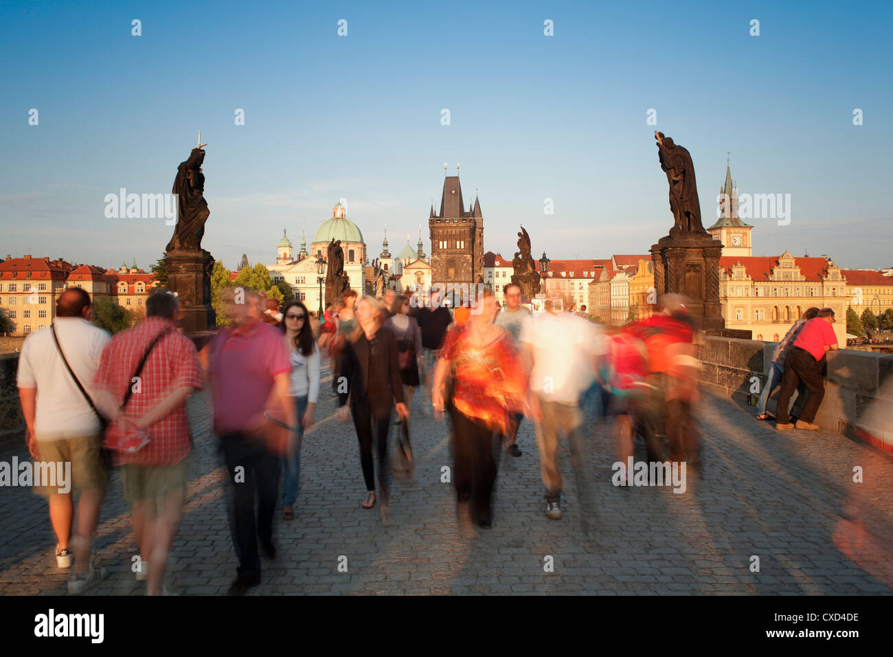 Prague charles bridge crowded hi-res stock photography and images - Alamy