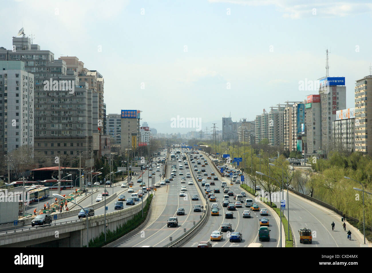 Beijing, multi-lane arterial road on the outskirts Stock Photo - Alamy