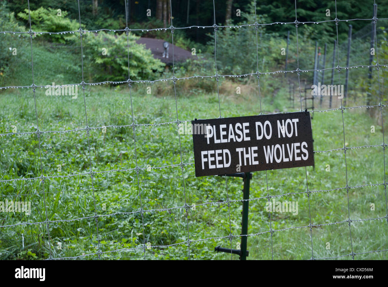 "Please Do not feed the Wolves" sign Grouse Mountain, Vancouver, Canada ...