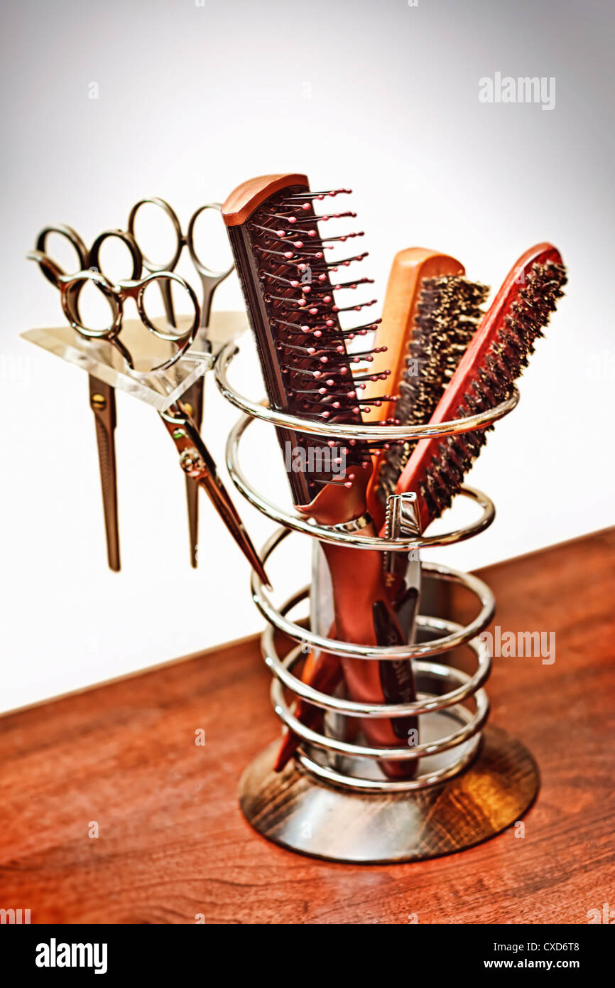 A set of scissors and combs Stock Photo - Alamy