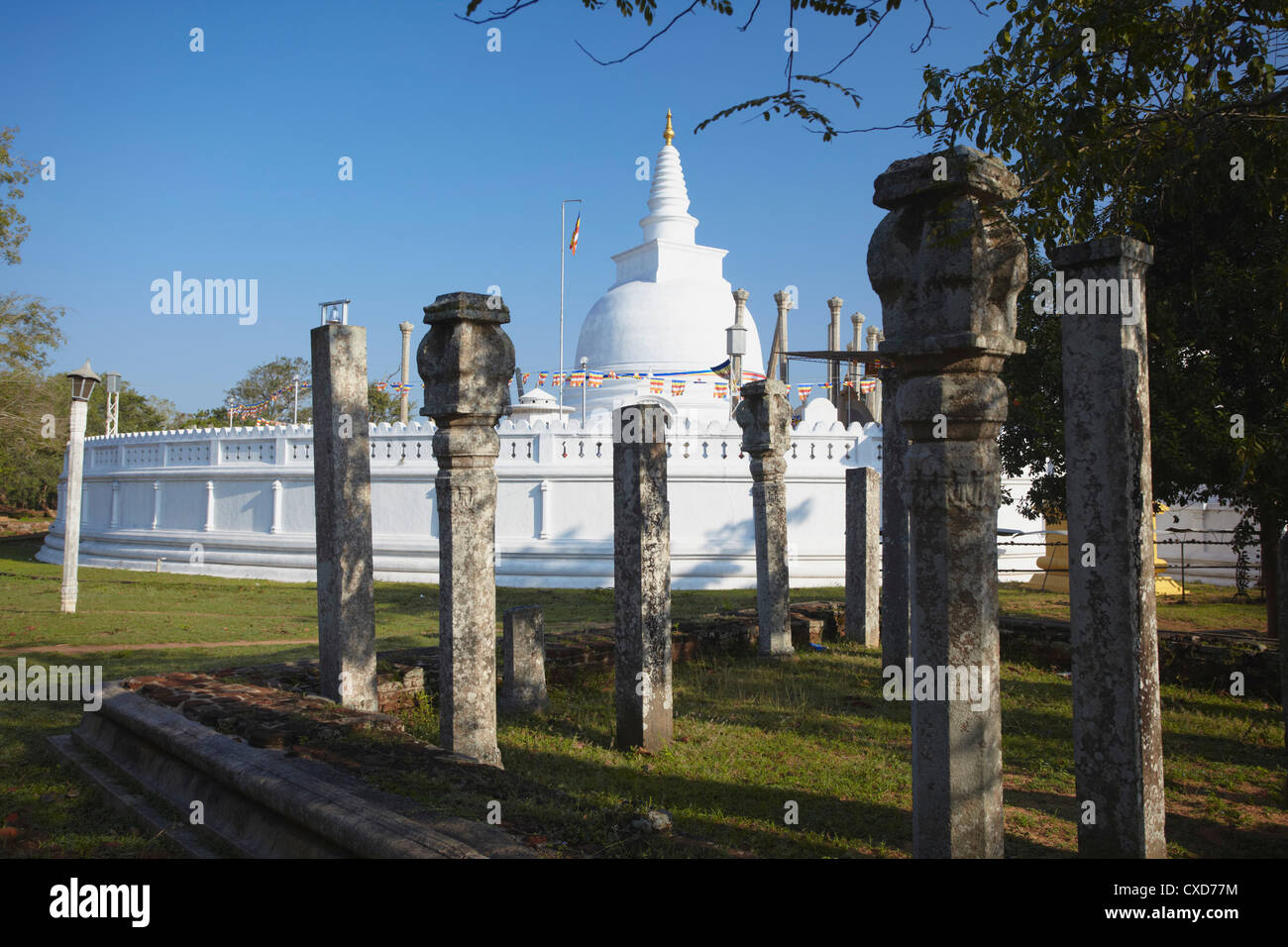 Thuparama Dagoba, Anuradhapura, UNESCO World Heritage Site, North ...