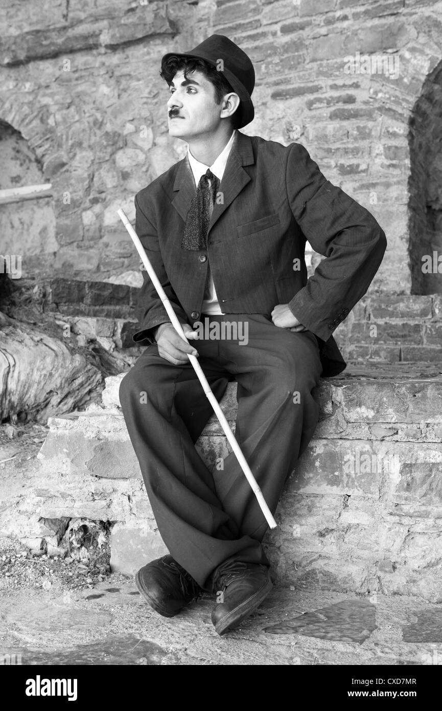 Street mime artist as Charlie Chaplin Stock Photo - Alamy