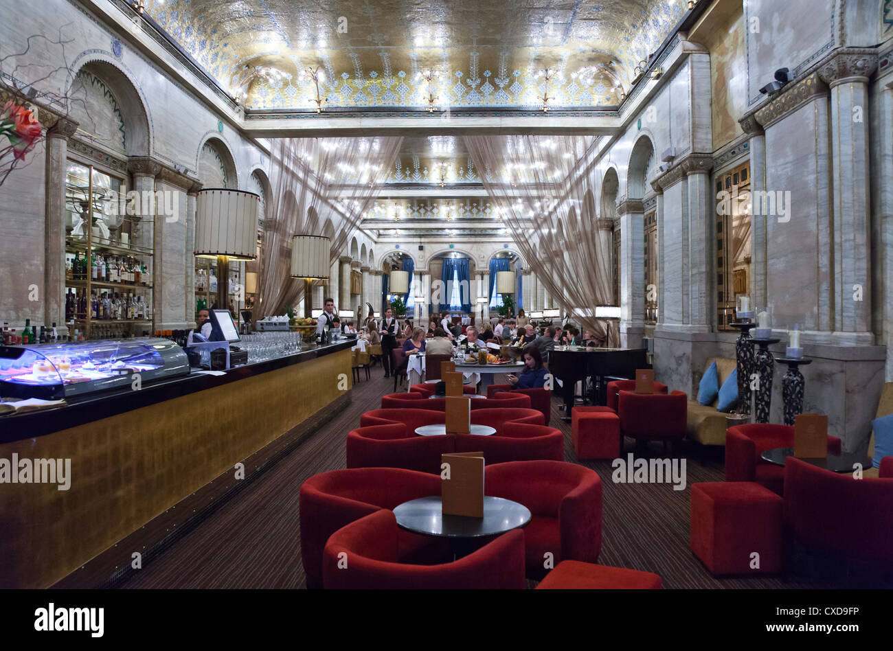 The criterion restaurant hi-res stock photography and images - Alamy