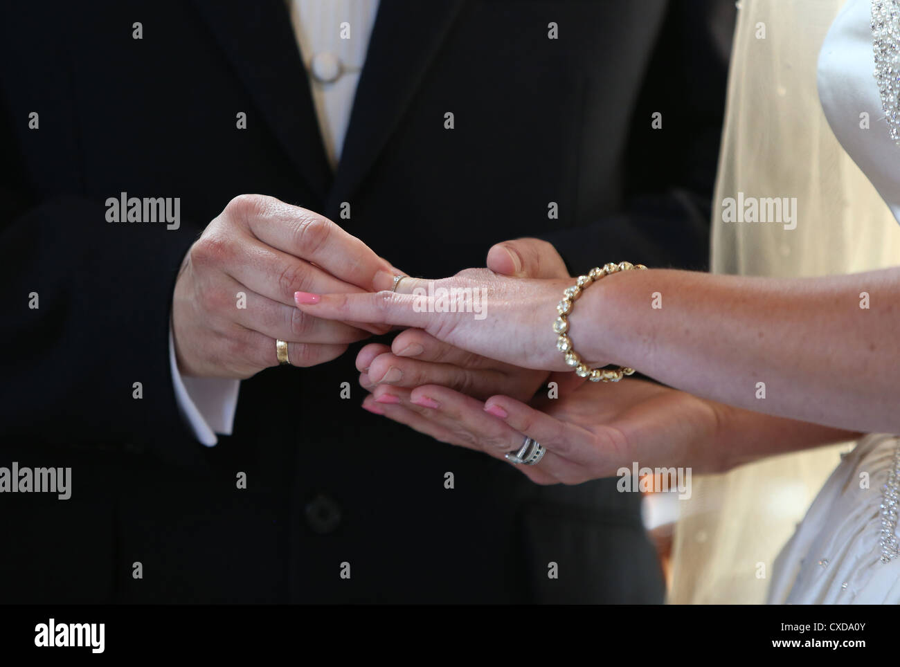 Wedding rings church hi-res stock photography and images - Alamy