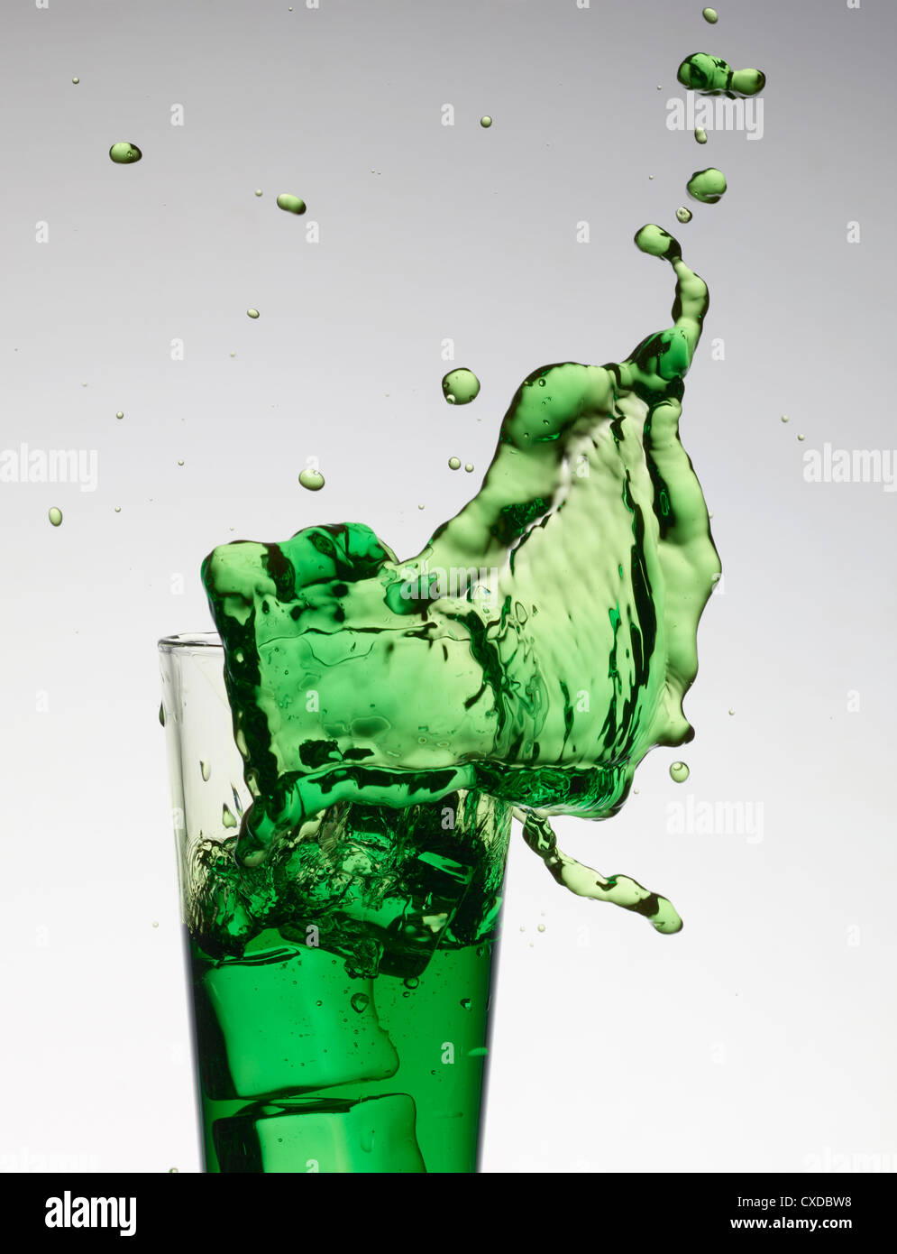 Liquid splashing hi-res stock photography and images - Alamy